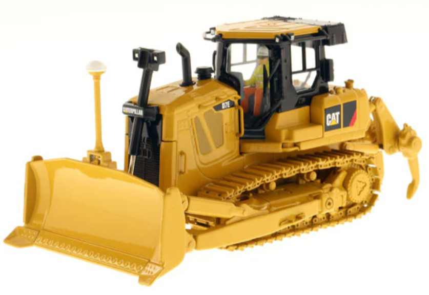 Ring Power CAT Retail Store. 1:50 Cat® D7E Track-Type Tractor